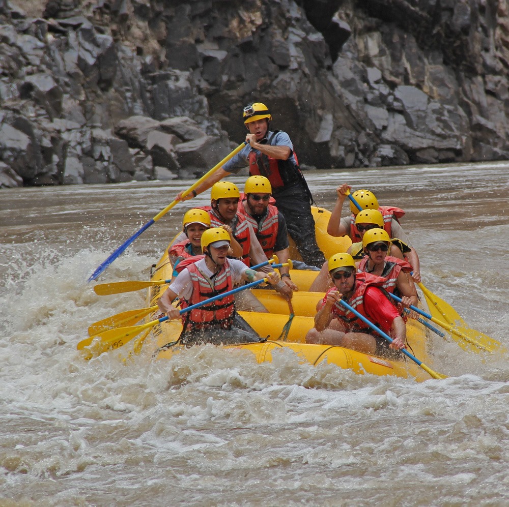 Team Building on the Rapids: Enhancing Workplace Dynamics with Custom ...